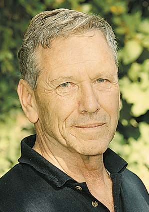 Amos Oz | American Academy of Arts and Sciences