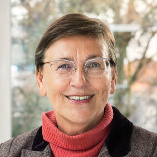 Erika Fischer-Lichte | American Academy of Arts and Sciences