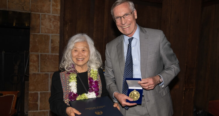 Honoring Maxine Hong Kingston | American Academy of Arts and Sciences Honoring Maxine Hong Kingston | American Academy of Arts and Sciences